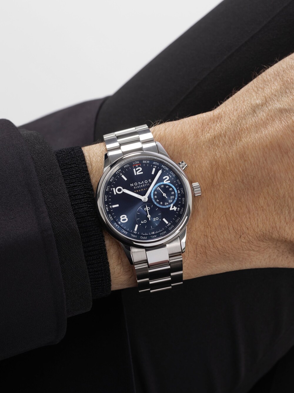 Club Sport neomatik 40 world time blue | Nomos | Wempe Jewelers